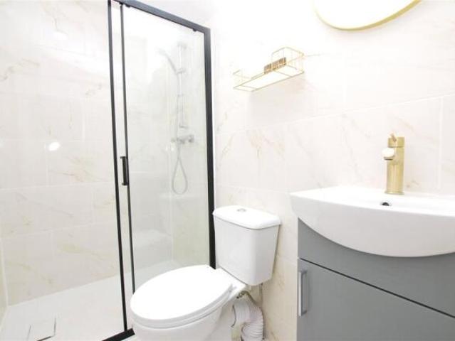 1 bedroom house of multiple occupation for rent in Southway, Guildford, Surrey, GU2