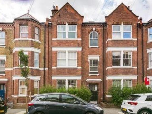 1 Bedroom House London England LS96322159