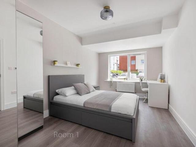1 Bedroom House London London 100779962