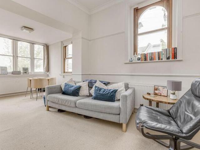 1 Bedroom House Londres Greater London 100917522