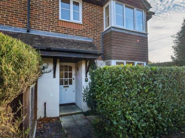 1 Bedroom House Liss Liss LS90575284