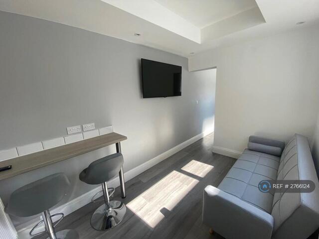 1 Bedroom House Middlesbrough North Yorkshire LS100067252