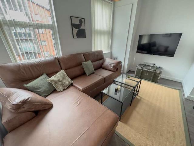 1 Bedroom House Share