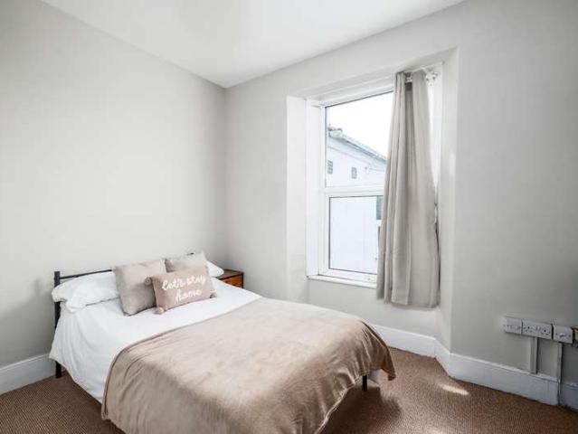 1 Bedroom House Share
