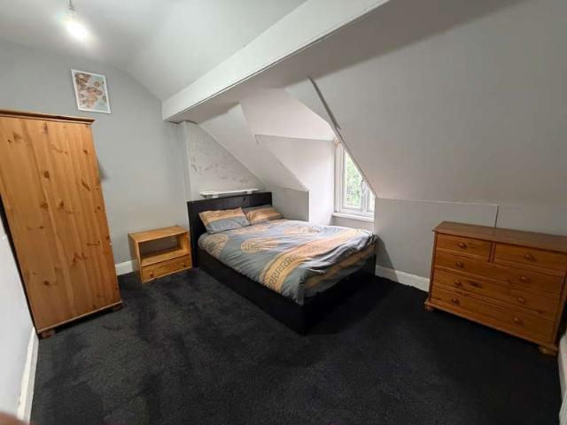 1 Bedroom House Share