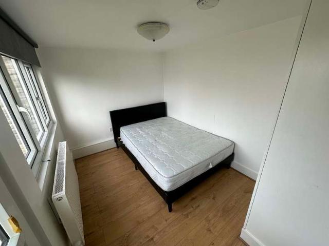 1 Bedroom House Share