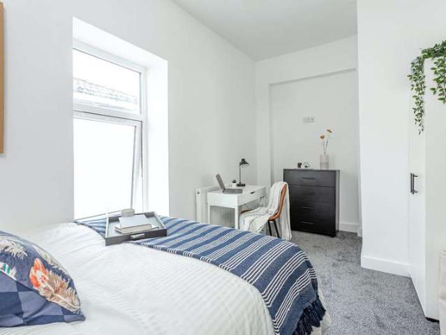 1 Bedroom House Share
