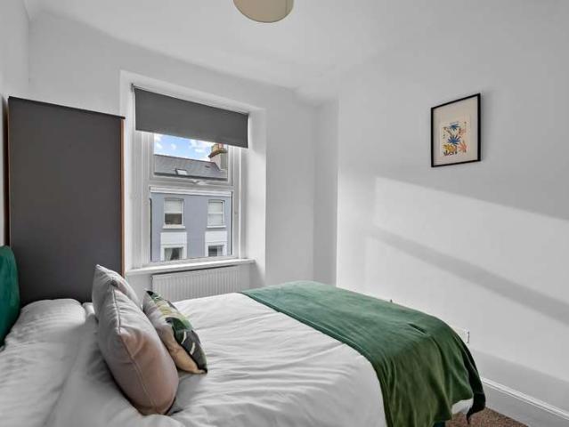 1 Bedroom House Share
