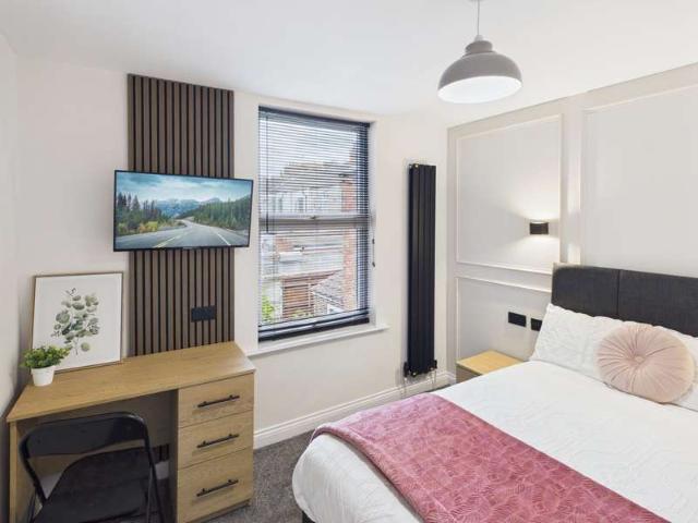 1 Bedroom House Share