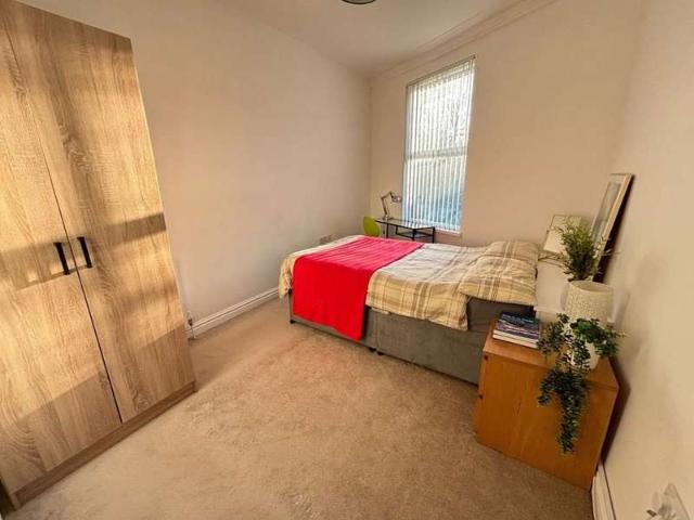 1 Bedroom House Share