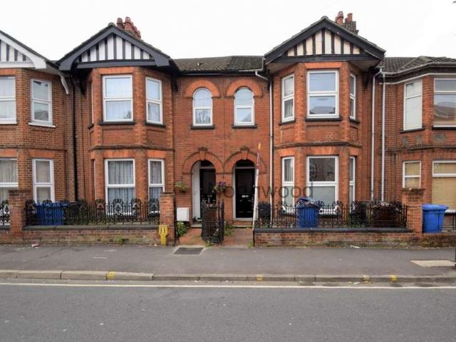 1 Bedroom House Share