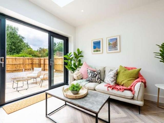 1 Bedroom House Share