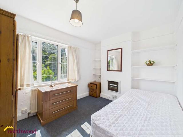 1 Bedroom House Share