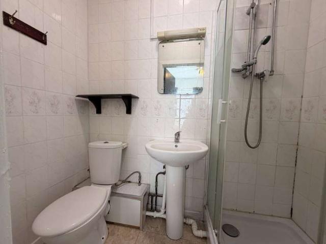 1 Bedroom House Share