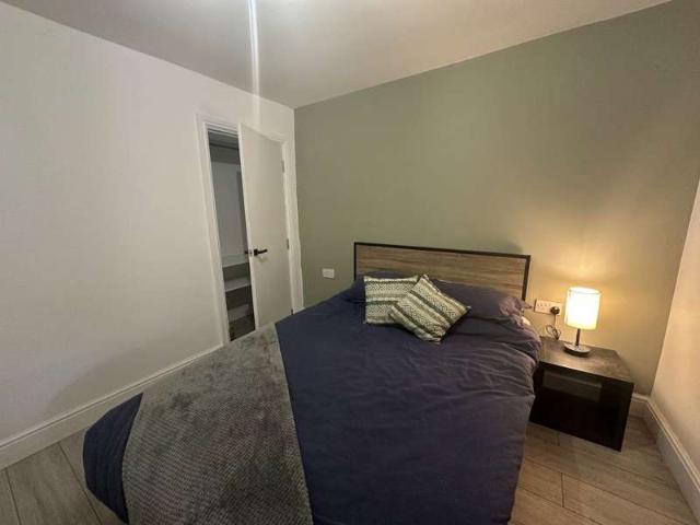 1 Bedroom House Share
