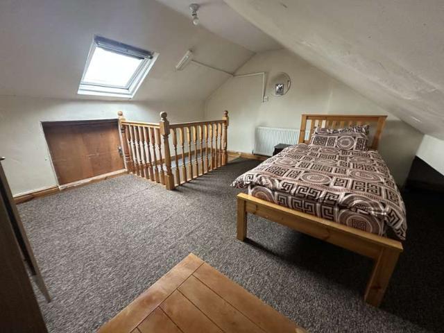 1 Bedroom House Share