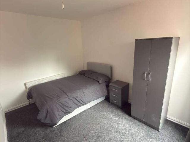 1 Bedroom House Share