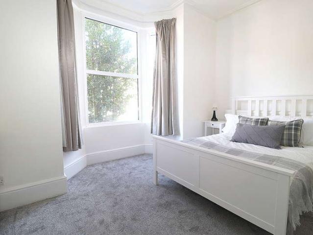 1 Bedroom House Share