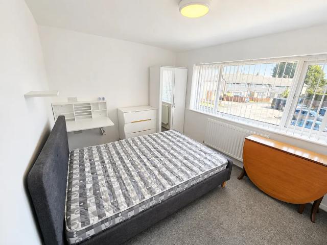 1 bedroom house share
