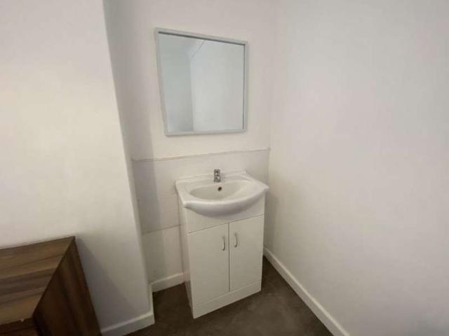 1 Bedroom House Share
