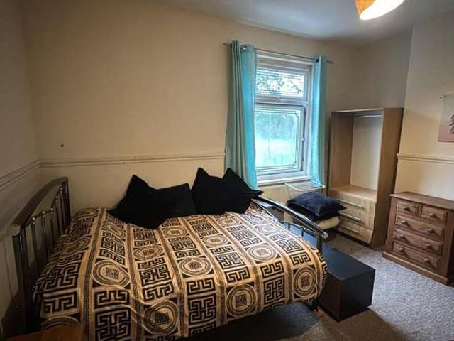 1 Bedroom House Share
