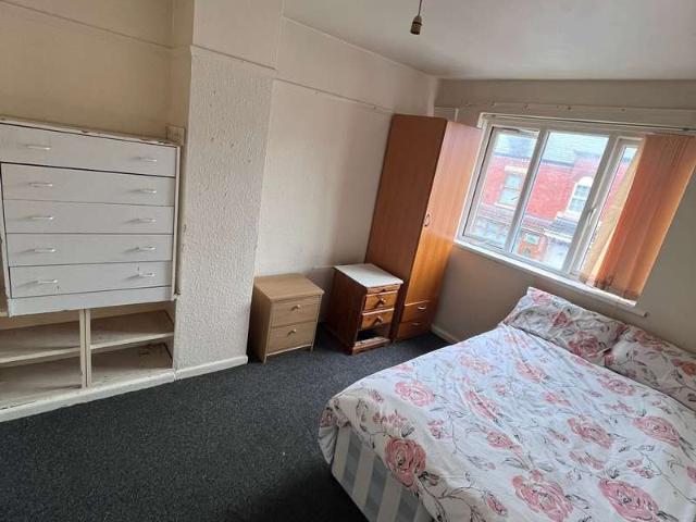 1 Bedroom House Share