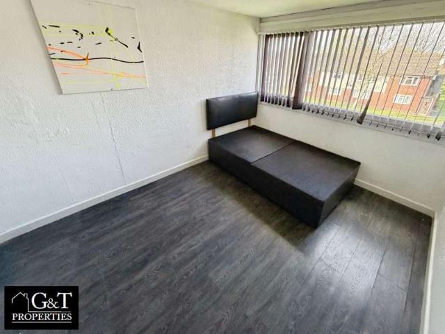 1 Bedroom House Share
