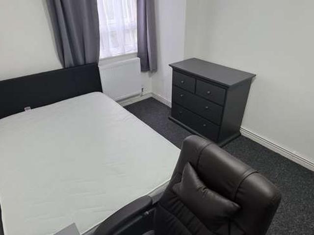 1 Bedroom House Share