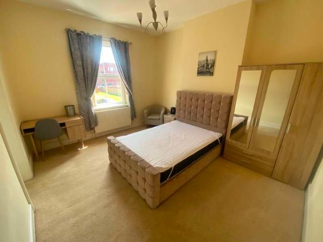1 Bedroom House Share