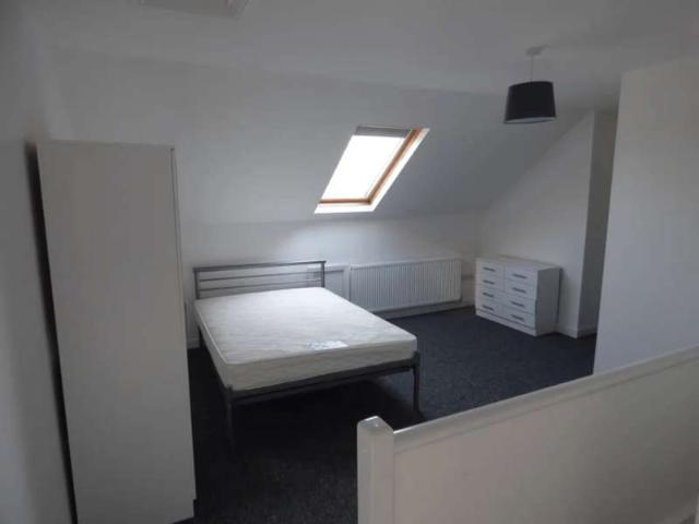 1 Bedroom House Share