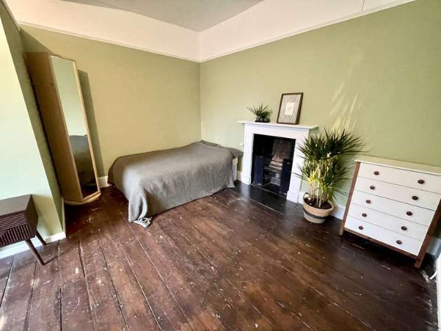 1 Bedroom House Share