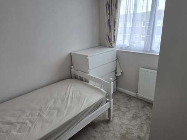 1 Bedroom House Share