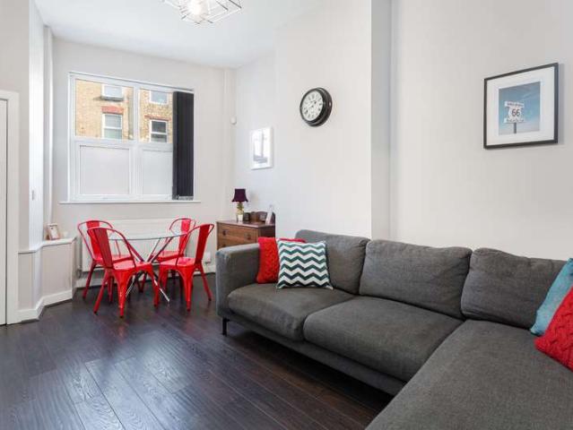 1 Bedroom House Share