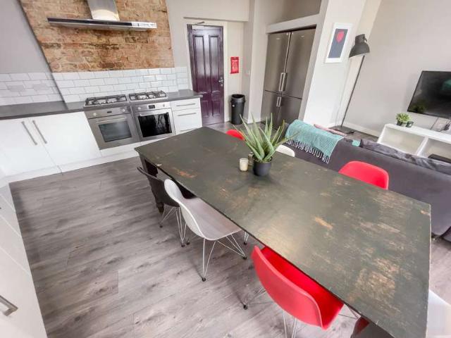 1 Bedroom House Share