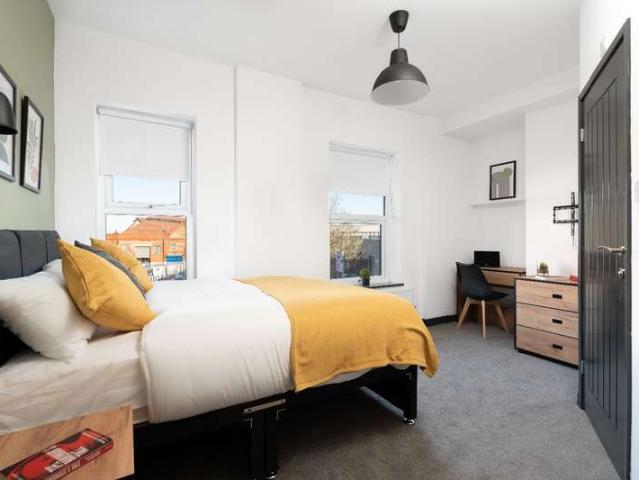 1 Bedroom House Share