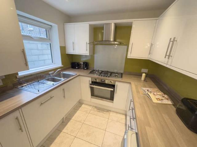 1 Bedroom House Share