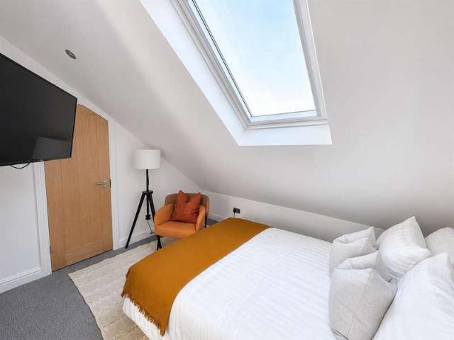 1 Bedroom House Share