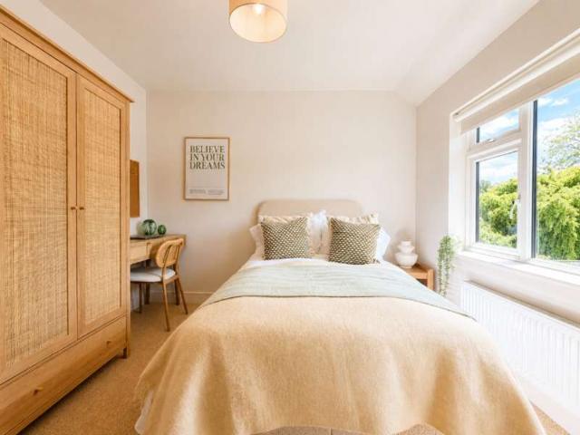 1 Bedroom House Share