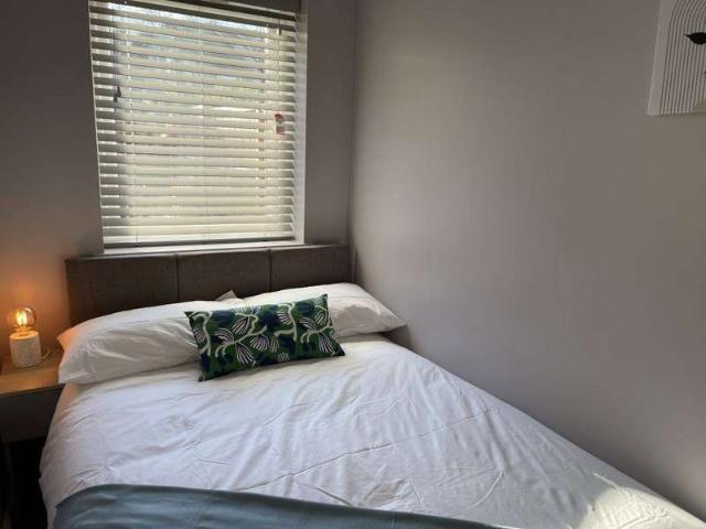 1 Bedroom House Share