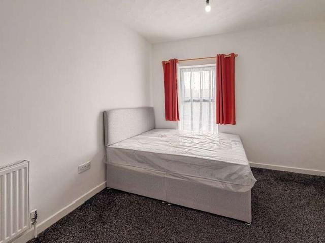 1 Bedroom House Share