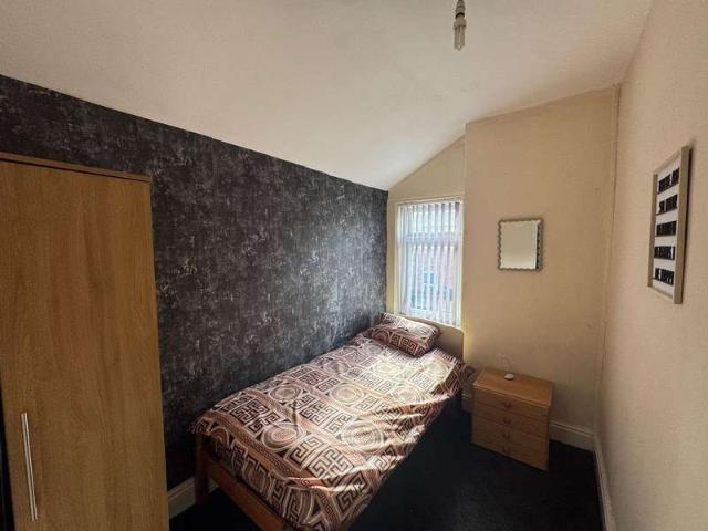 1 Bedroom House Share