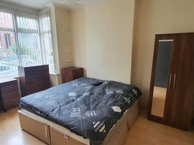 1 Bedroom House Share