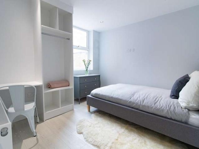 1 Bedroom House Share