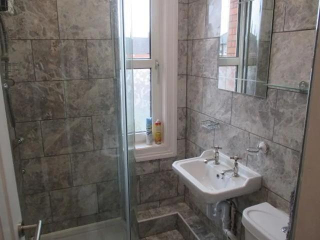 1 bedroom house share