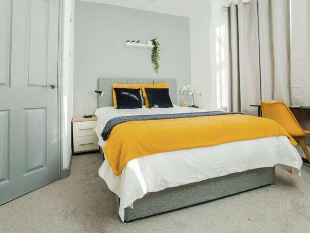 1 Bedroom House Share