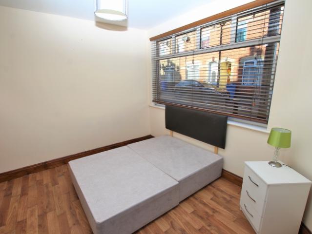 1 Bedroom House Share