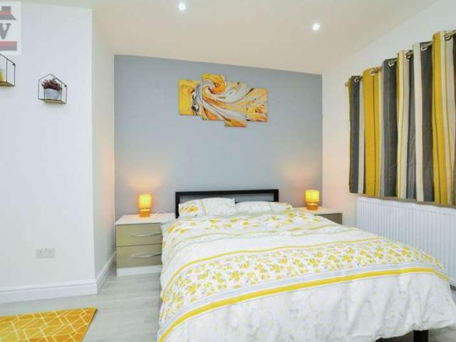 1 Bedroom House Share