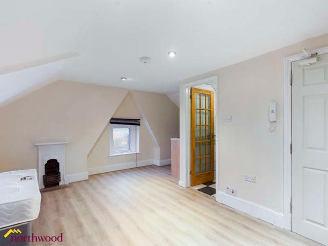 1 Bedroom House Share