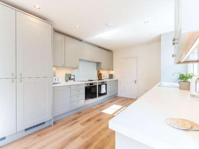 1 Bedroom House Share