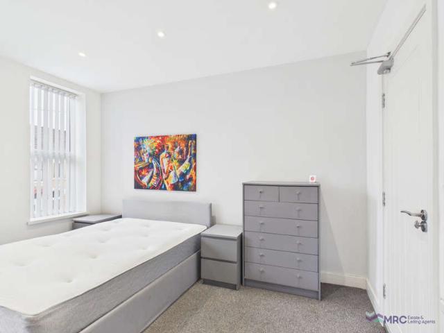1 Bedroom House Share